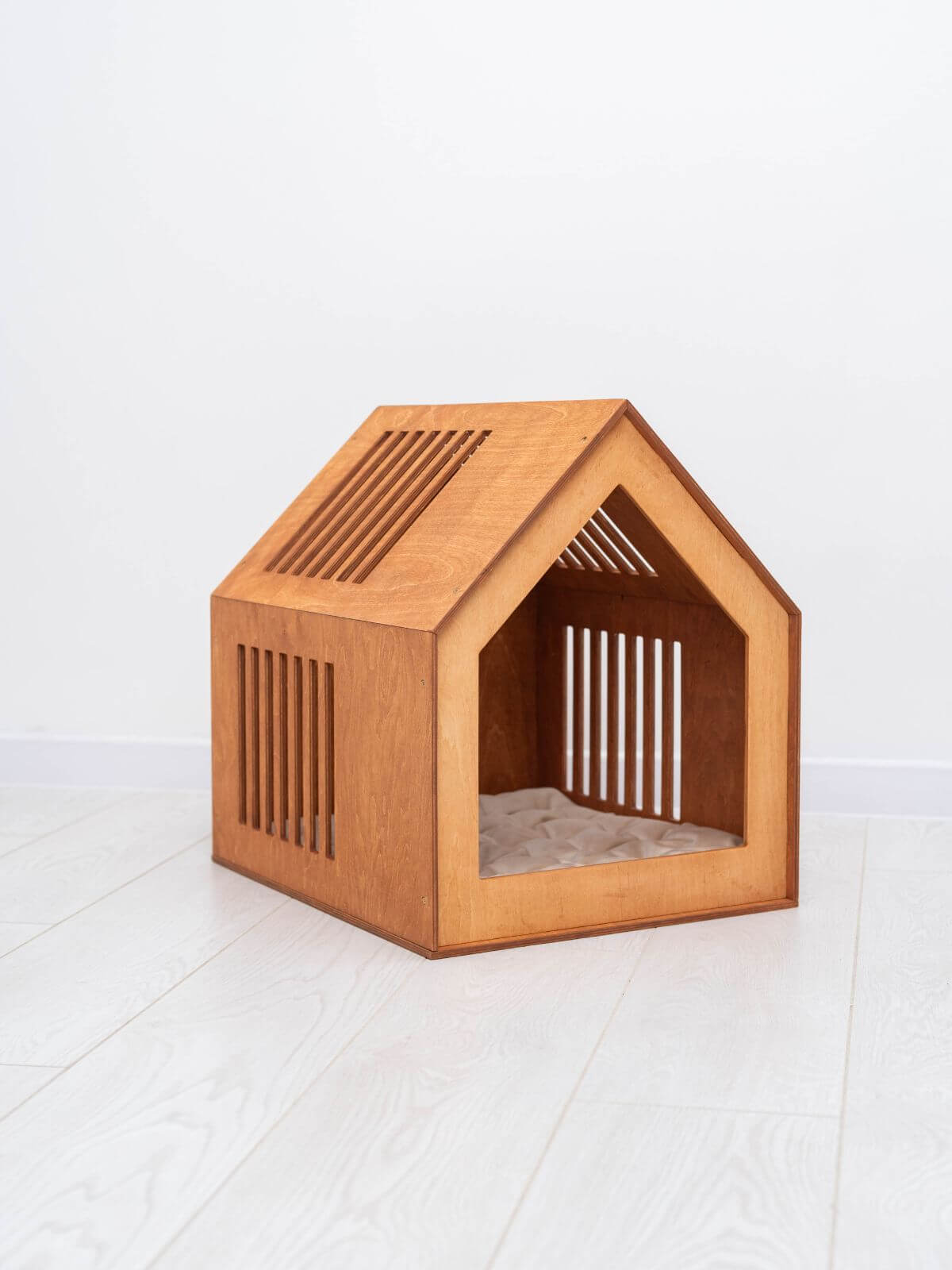 Large Indoor Dog House– CatsMode